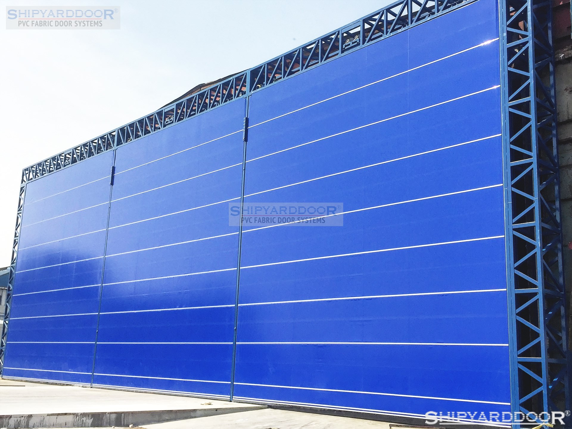 HANGAR DOOR
