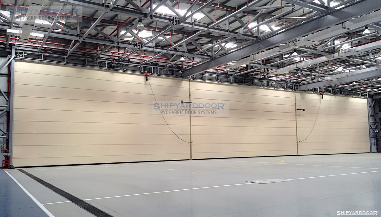 Multi hangar door - HANGAR DOOR